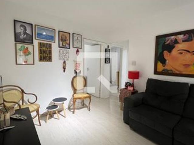 Apartamento para alugar com 71m², 2 quartos e sem vaga