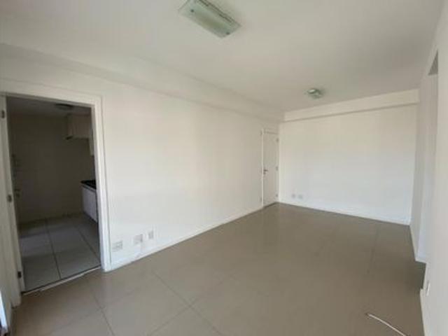Apartamento para alugar com 72m², 2 quartos e 1 vaga