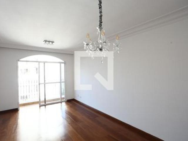 Apartamento para alugar com 72m², 3 quartos e 1 vaga