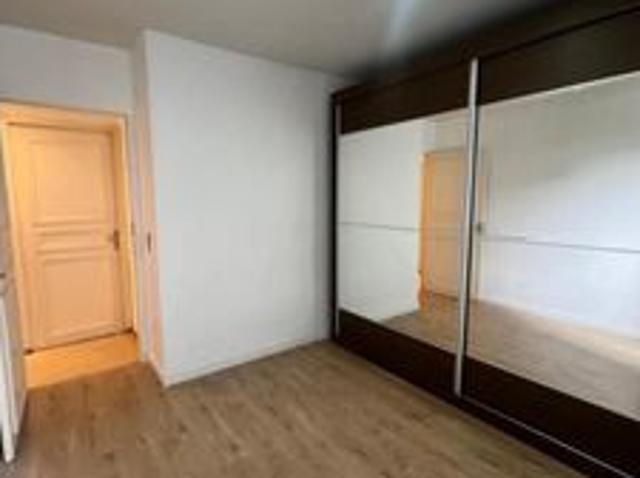 Apartamento para alugar com 74m², 3 quartos e 1 vaga