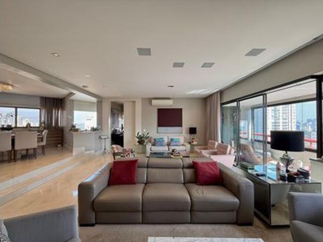 Apartamento para alugar com 784m², 5 quartos e 6 vagas