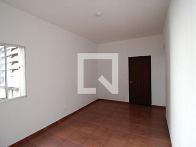 Apartamento para alugar com 80m², 2 quartos e sem vaga