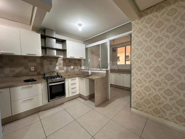 Apartamento para alugar com 90m², 2 quartos e 3 vagas