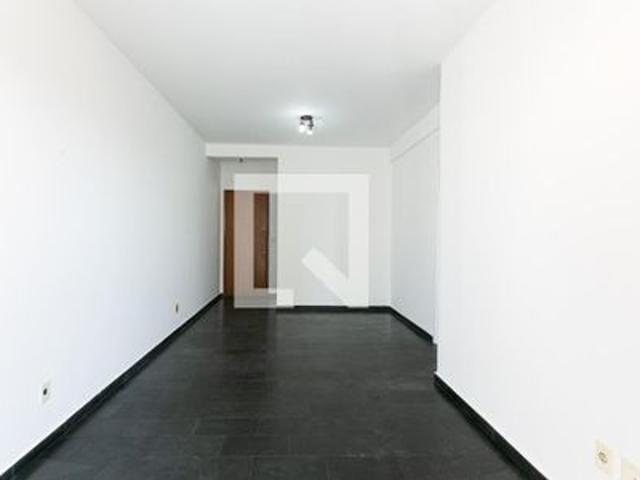 Apartamento para alugar com 90m², 3 quartos e 1 vaga