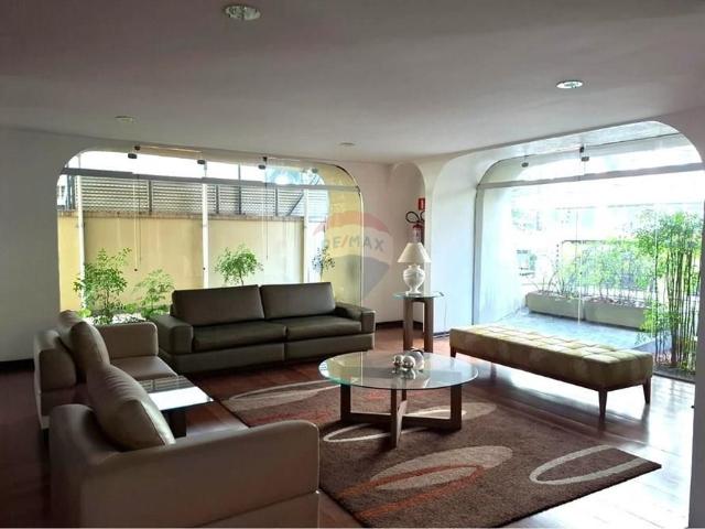 Apartamento para alugar com um quarto, uma vaga, na Vila Nova Conceição