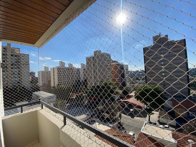 Apartamento Para Alugar de 107 m² Com 3 Quartos E Duas Vagas