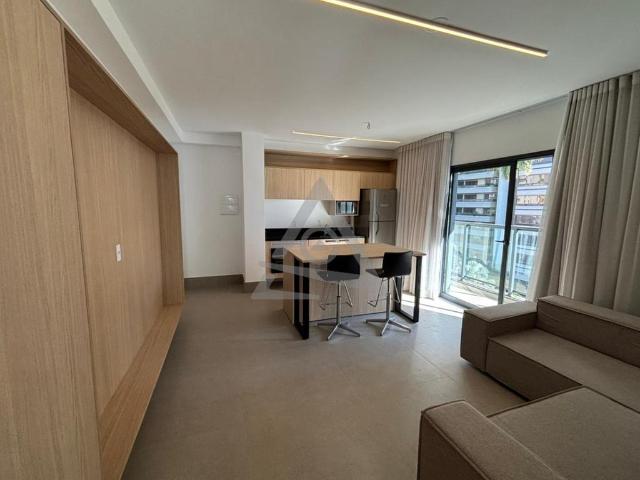 Apartamento para alugar em Campinas, Cambuí, com 1 quarto, com 50 m², Mm536 Cambuí