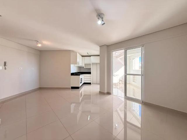 Apartamento para alugar em Maringá, Zona 07, com 2 quartos, com 70.22 m², São Miguel