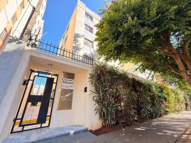 Apartamento para alugar em Maringá, Zona 07, com 2 quartos, Mozart