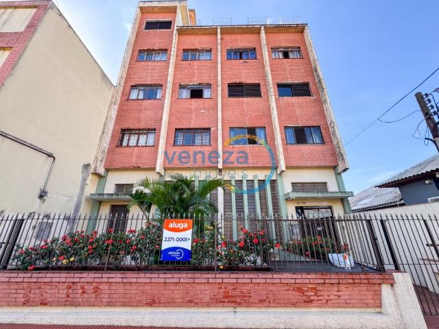 Apartamento para alugar na região central, no Edifício Osmar Olivio Kleber com 3 quartos
