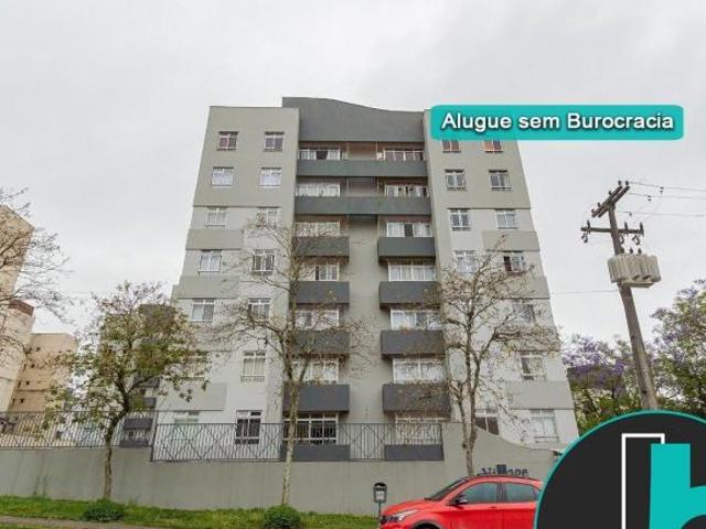 Apartamento Para Alugar no Bairro Cabral 65m² com 3 quartos, cozinha planejada com lavanderia e 2 va
