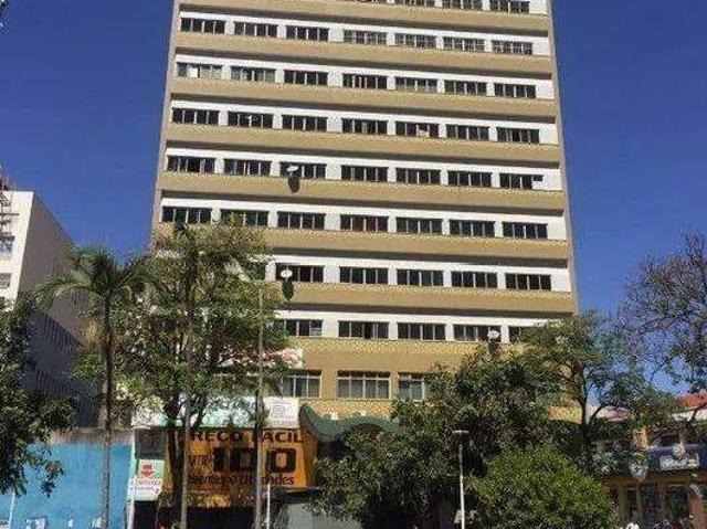 APARTAMENTO PARA ALUGAR NO CENTRO COM 03 QUARTOS, 01 SUÍTE E 02 BANHEIROS
