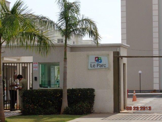 Apartamento para alugar no Ed Spaziio Le Parc na região Oeste de Londrina Pr com 2 quartos