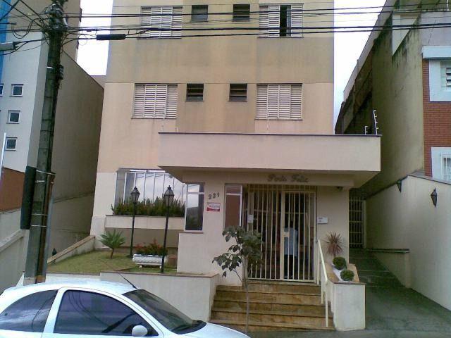 Apartamento para alugar no Edifício Porto Feliz, no Centro de Londrina/PR, com 1 quarto