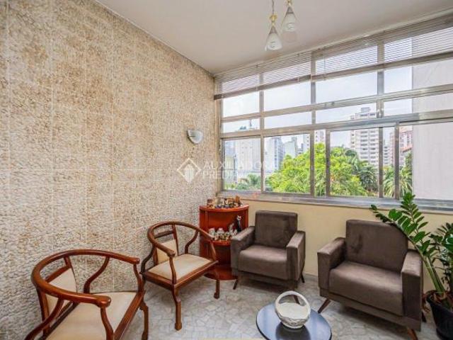 Apartamento para compra ao lado da Paulista, metrô Brigadeiro