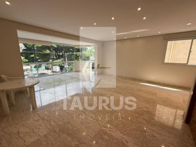 Apartamento para comprar com 2 suites, 4 vagas, 177m², em Moema São Paulo SP