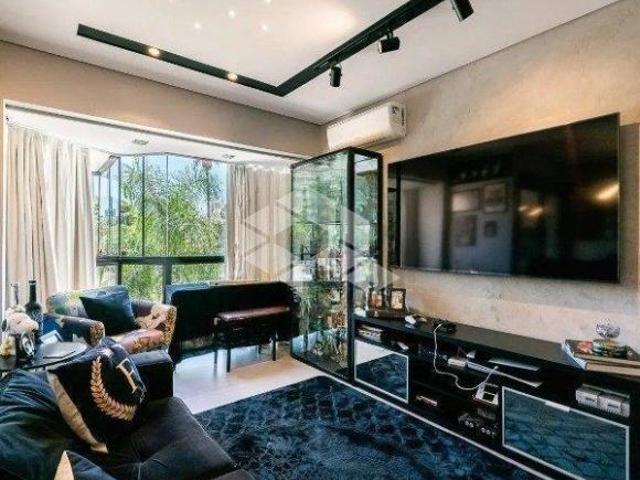 Apartamento para comprar no Menino Deus com 2 dormitórios, com 123,53m2 privativos