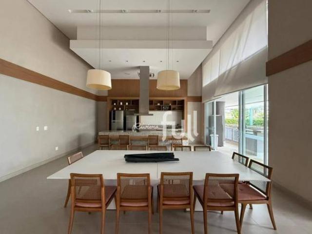 Apartamento para comprar na Riviera de São Lourenço