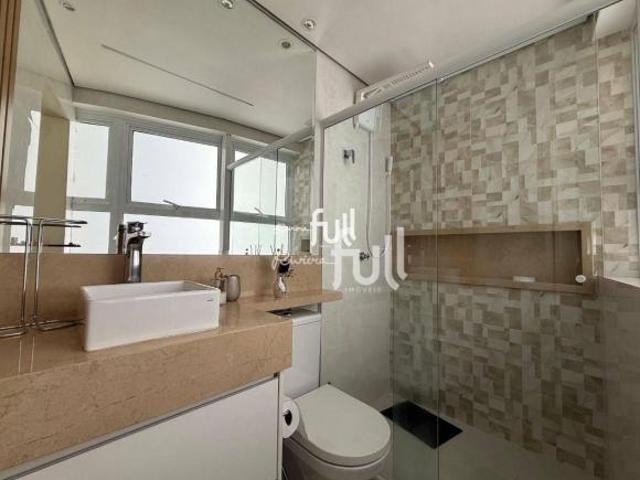 Apartamento para comprar na Riviera de São Lourenço