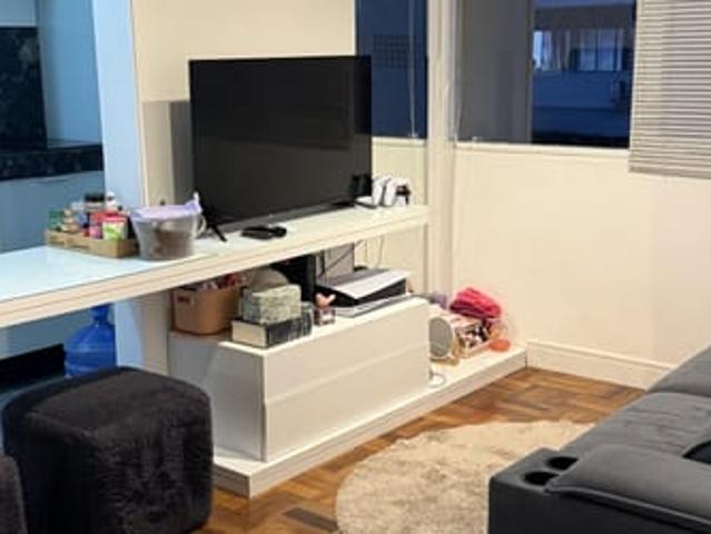 Apartamento para dividir/ quarto individual