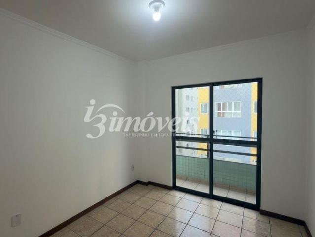 Apartamento Para Locação Anual, 4 Quartos Sendo 1 Suíte, 2 Quartos, 1 Dependência, 1 Vaga de Garag