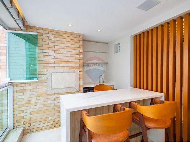 Apartamento para locação com 129m², 3 quartos, sendo 3 suítes, e 2 vagas no condomínio clube Acquarelle, no Ecoville Curitiba/PR, por R$ 12.000,00