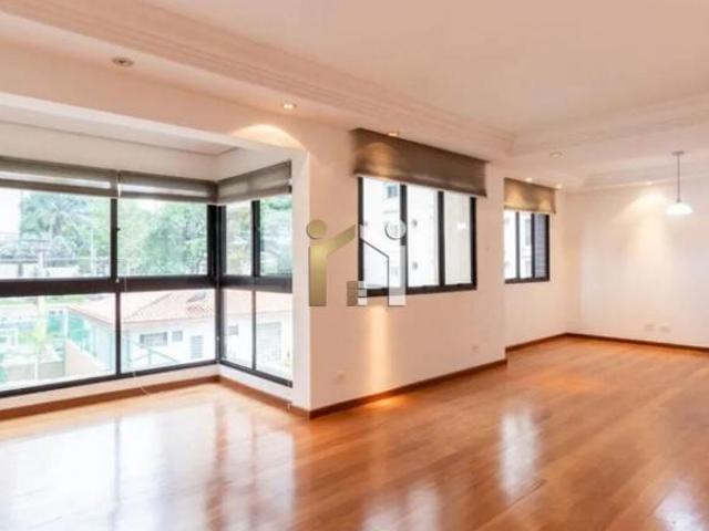 Apartamento para locação com 140m², Vila Nova Conceição SP