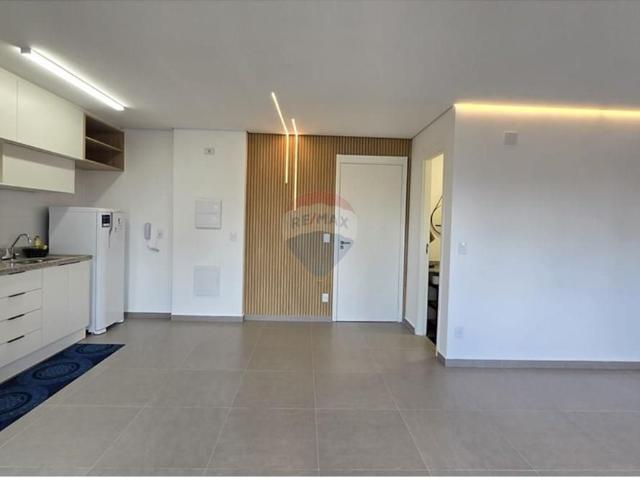Apartamento para locação com 1 dormitório, 40m² no Condomínio Fiori – Alphaville / Barueri SP