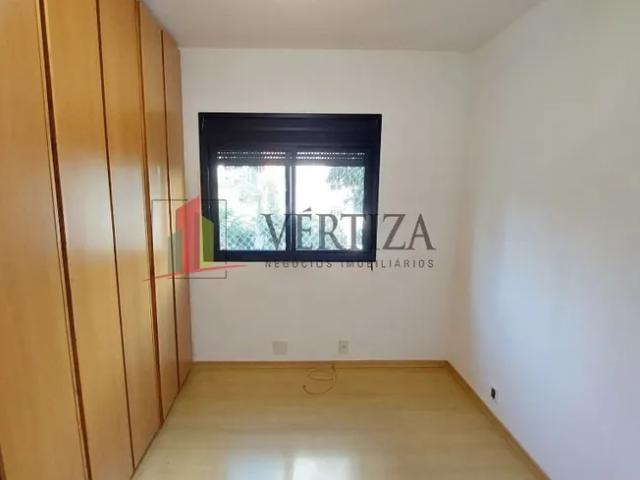 Apartamento para locação com 242m² no Campo Belo