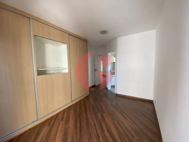 Apartamento para locação com 4 quartos e 2 vagas de garagem com 220m² Jardim Aquarius