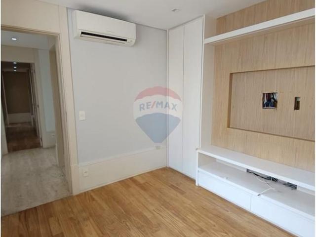 Apartamento para locação com 4 suítes e 4 vagas Campo Belo/SP