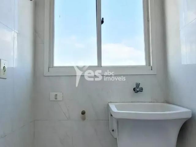 Apartamento para locação com 93m² de área útil, distribuídos em 3 dormitórios sendo 1 suíte, sala co