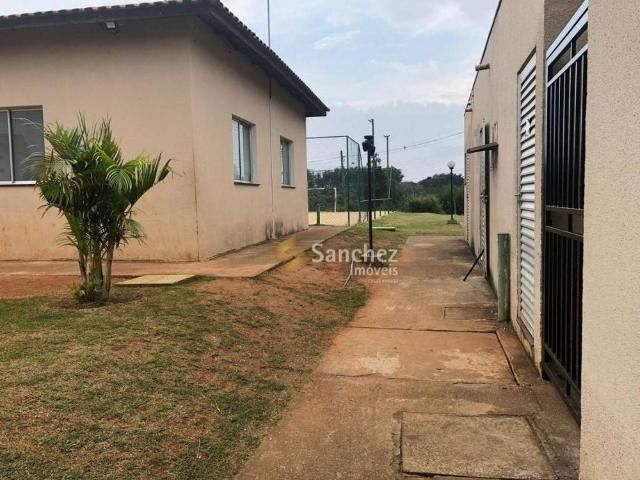 Apartamento Para Locação de 50 m² Com 2 Dormitórios, Ampla Sala E Área de Serviço
