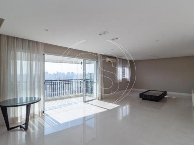 Apartamento para locação e venda no Brooklin
