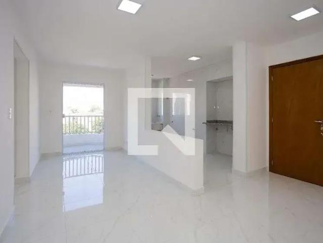 Apartamento para Locação em Taboão da Serra/SP Vila Santa Luzia 3 Quartos
