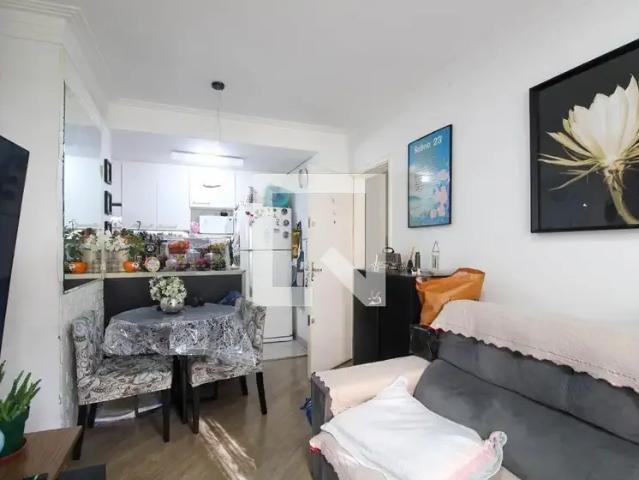 Apartamento para Locação em Taboão da Serra/SP Vila Santa Luzia 3 Quartos