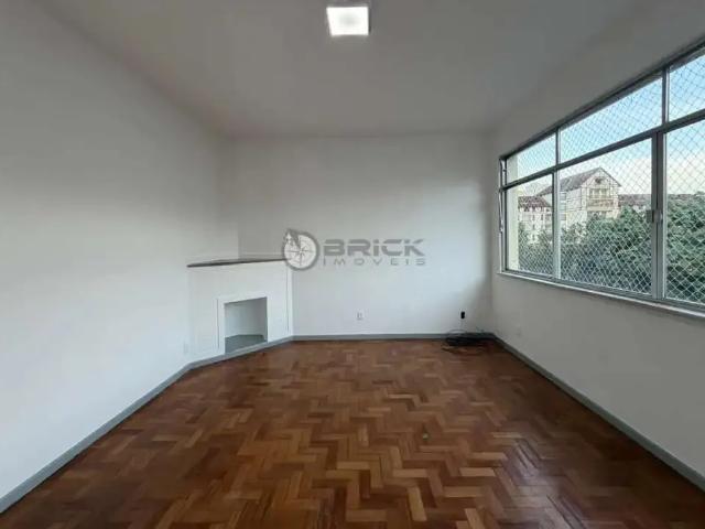 Apartamento para Locação em Teresópolis/RJ Alto 2 Quartos