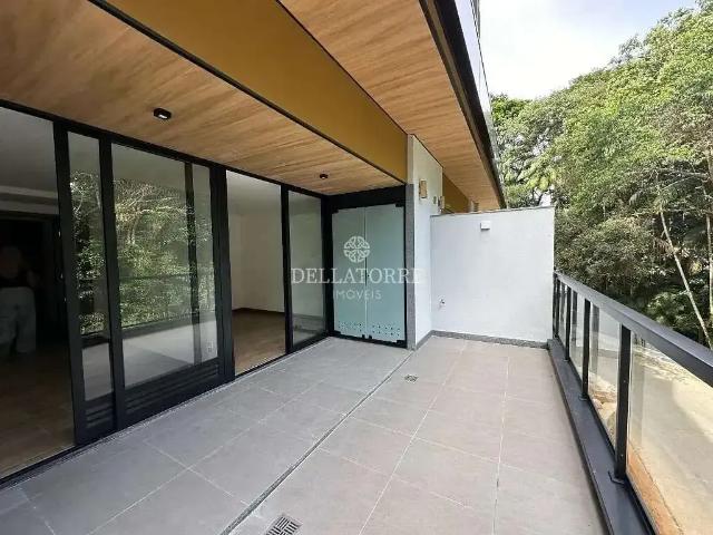 Apartamento para Locação em Teresópolis/RJ Alto 2 Quartos