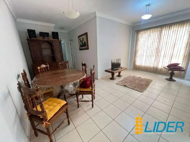 Apartamento para Locação em Uberlândia/MG Centro 2 Quartos