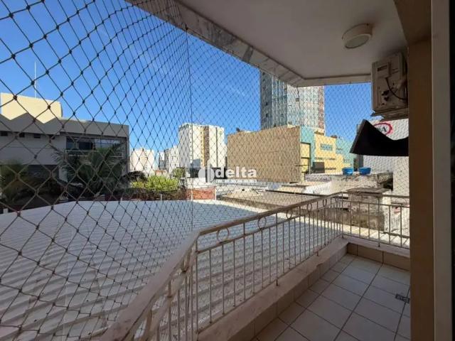 Apartamento para Locação em Uberlândia/MG Centro 2 Quartos