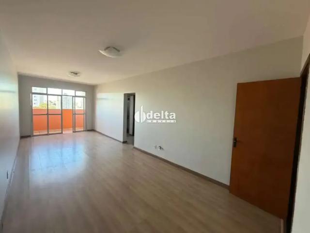 Apartamento para Locação em Uberlândia/MG Centro 3 Quartos