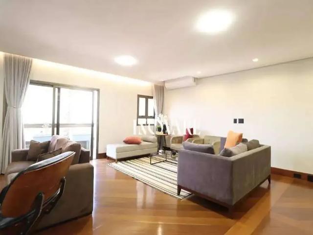 Apartamento para Locação em Uberlândia/MG Centro 5 Quartos