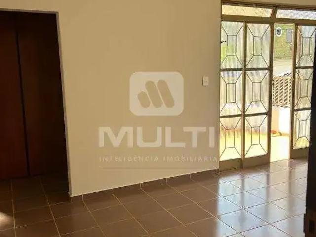 Apartamento para Locação em Uberlândia/MG Brasil 3 Quartos