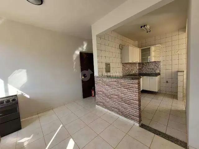 Apartamento para Locação em Uberlândia/MG Jardim Colina 2 Quartos