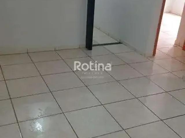 Apartamento para Locação em Uberlândia/MG Jardim Holanda 2 Quartos
