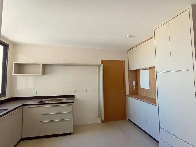 Apartamento para Locação em Uberlândia/MG Jardim Karaíba 3 Quartos