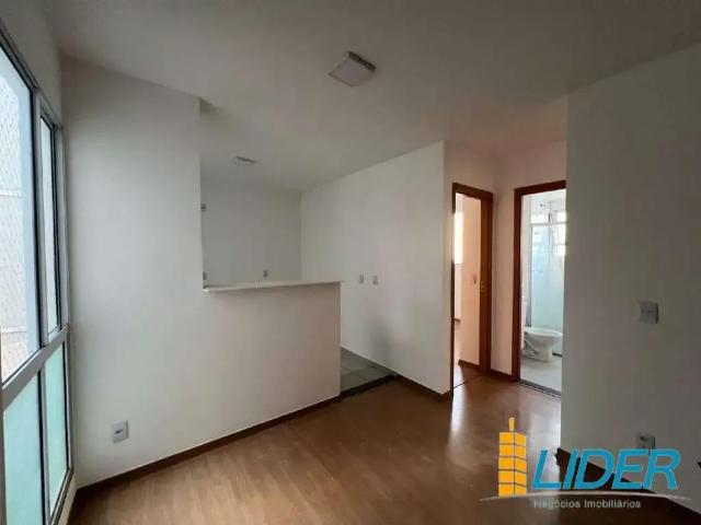 Apartamento para Locação em Uberlândia/MG Jardim Patrícia 2 Quartos