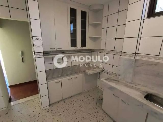 Apartamento para Locação em Uberlândia/MG Osvaldo Rezende 2 Quartos
