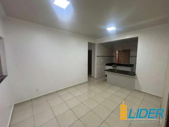 Apartamento para Locação em Uberlândia/MG Osvaldo Rezende 2 Quartos