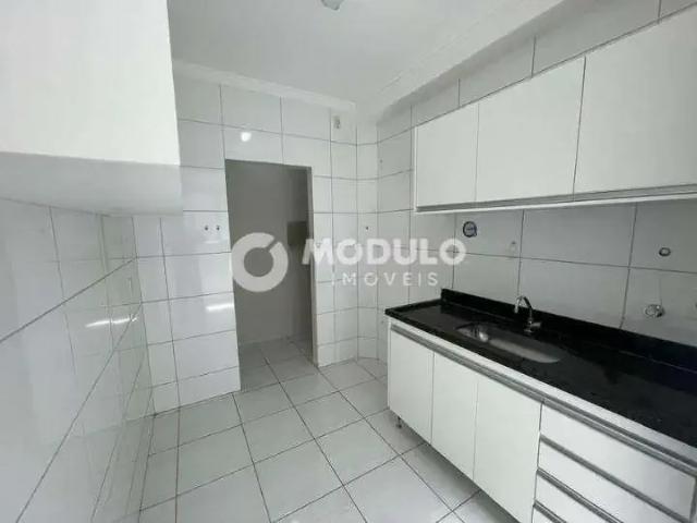 Apartamento para Locação em Uberlândia/MG Laranjeiras 2 Quartos
